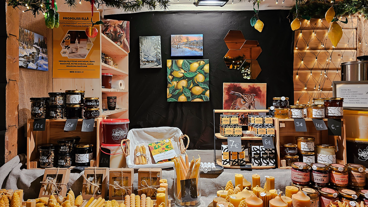 How to Decrystallize Honey: A Simple Guide to Restoring Raw Honey ...